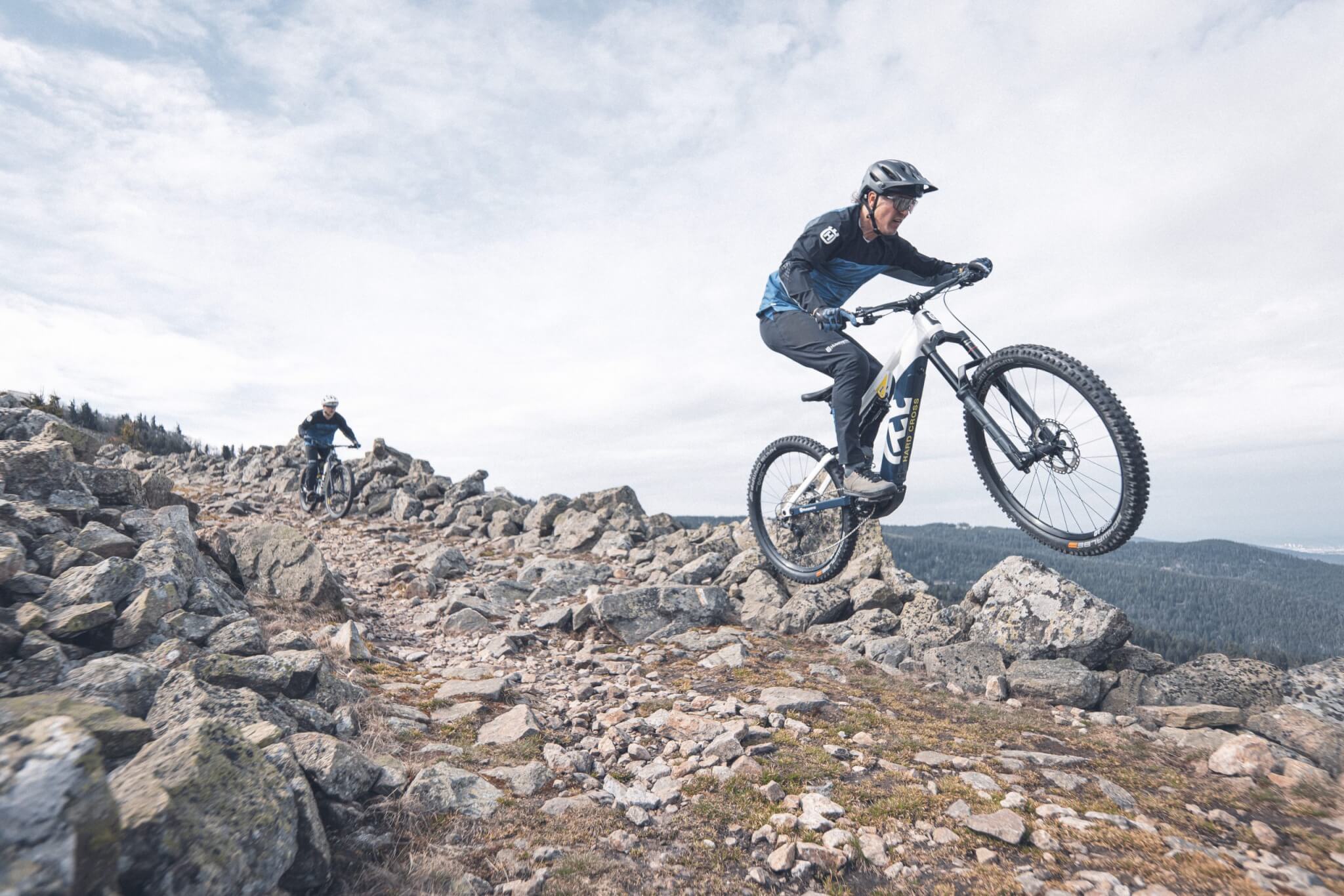 Husqvarna Hard Cross uudistettu endurosähköpyörä 2024